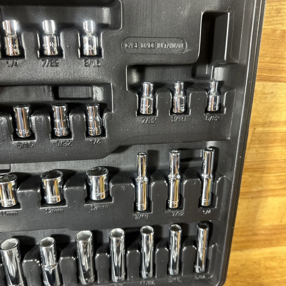 Vintage Husky Professional 1/4" 3/8" 1/2” Dr. 93 Pc. Socket Set Made in ...
