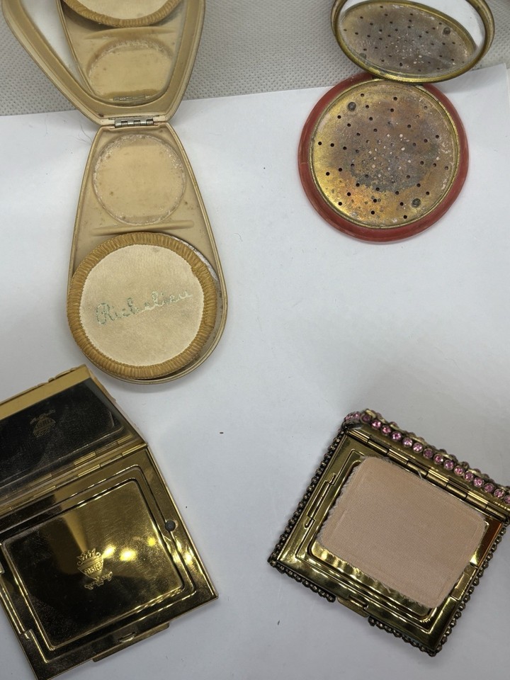 Vintage Ladies Vanity Powder Compacts (Lot of 4) Gold Toned Various MCM ...