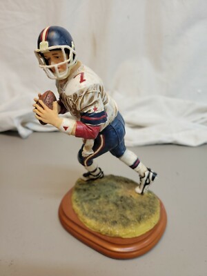 1998 Play Action NFL Football Figure 8 Inch Tall Display Quarterback ...