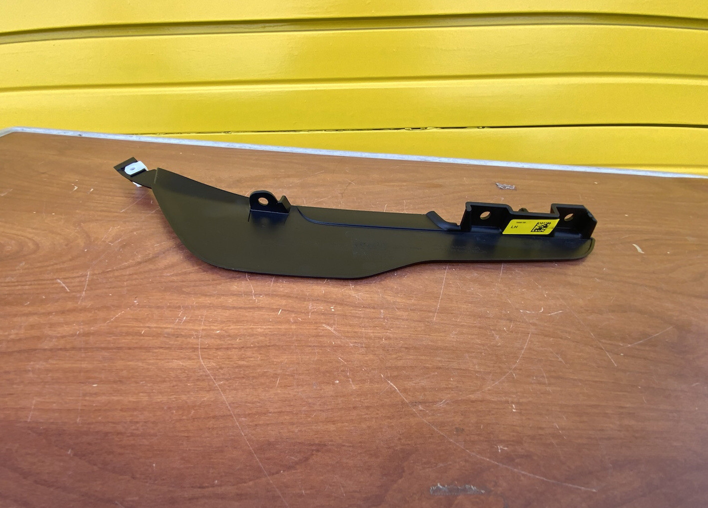 New OEM 2017-2022 Land Rover Discovery Lower Deflector/Spoiler LR083067 ...