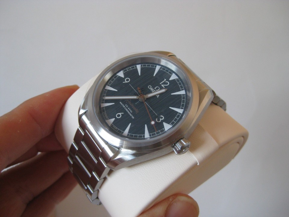New Omega 150M Seamaster Railmaster Master Chronometer Watch 220.10.40 ...