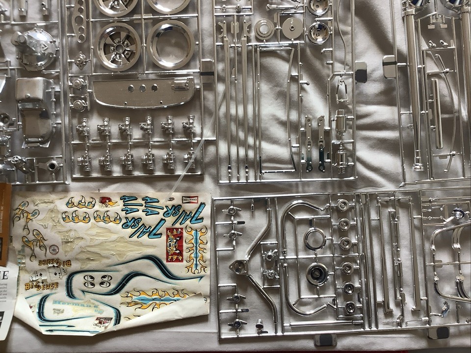 Monogram The BIG DEUCE 1/8 scale 1962 Unbuilt Kit, Loft Find. See ...