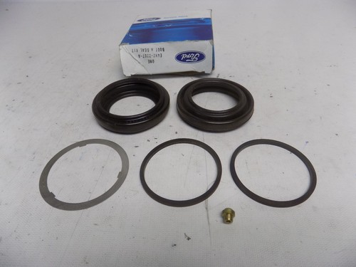 New OEM Ford Heavy Truck Disc Brake Boot & Seal Kit Set F600 F900 1984 ...