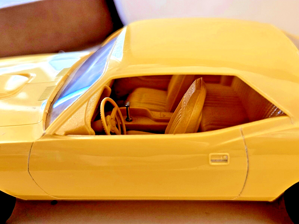 1970 Plymouth HEMI Cuda Lemon Twist Yellow MPC Dealer Promo Model Car ...