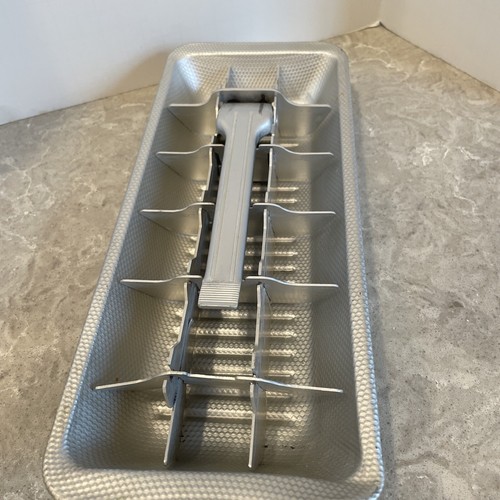 Vintage Aluminum Metal Ice Cube Tray ~ Quick Release Unbranded | eBay