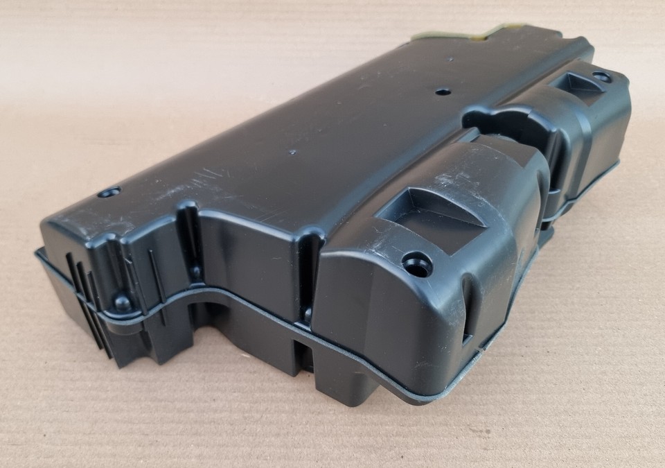 Lexus GX470 2003-2009 Pioneer sub-woofer 86150-60110 Oem Used: Fits ...