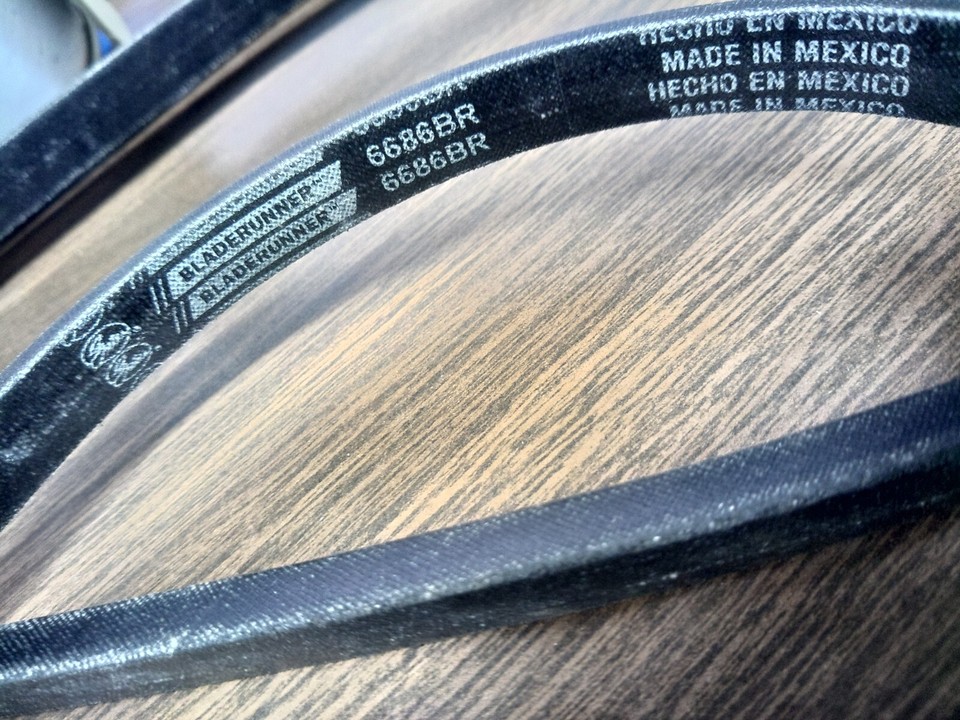 Gates 6686BR Lawn Mower Blade Runner Belt 141 3/8 x 1/2 new open box ...