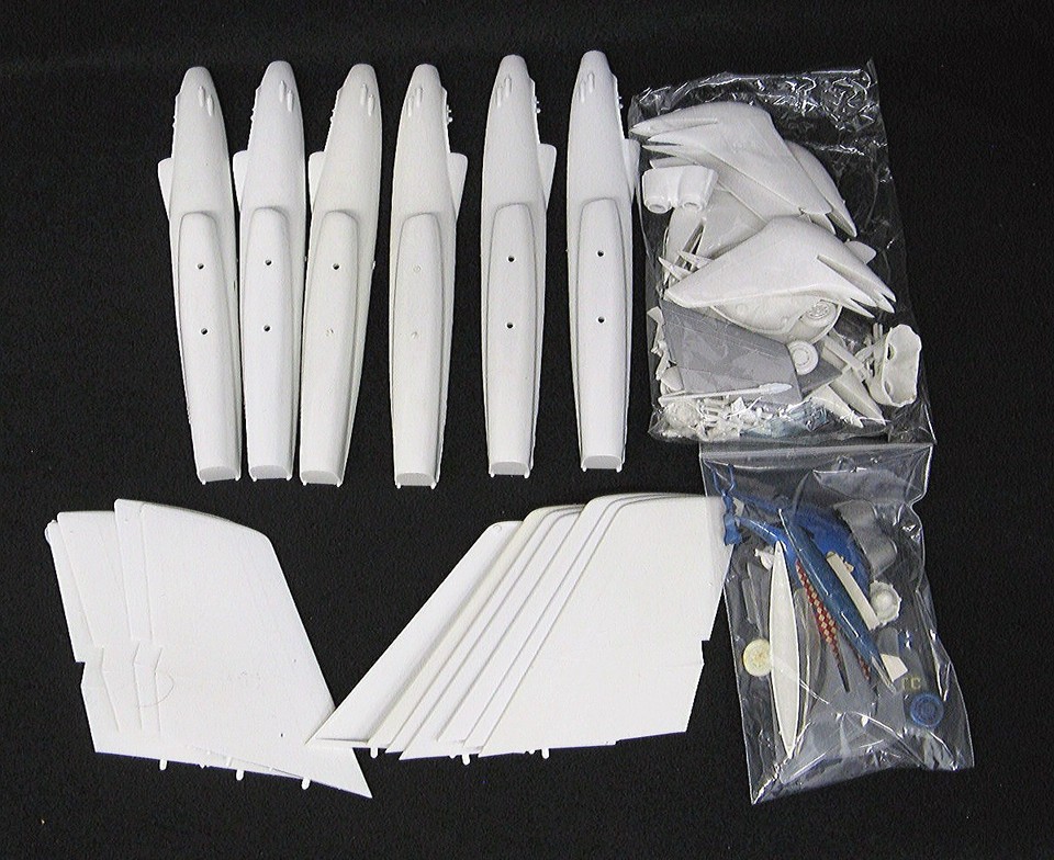 HUGE SALVAGE LOT OF LINDBERG 1/48 VOUGHT F7U CUTLASS Built Ups and Kit ...