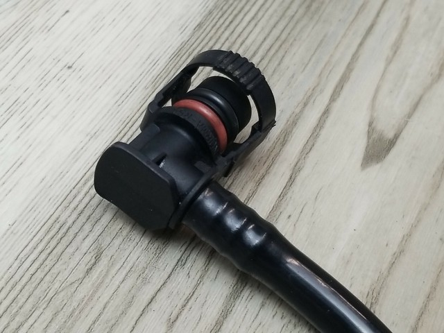 Genuine BMW Fuel Tank Breather Line 135040 13907521857 for sale online ...