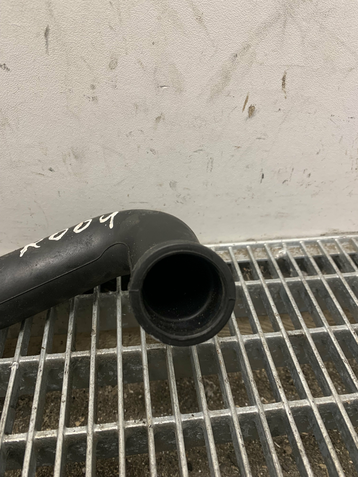 2007 MERCEDES-BENZ S W221 s 500 Coolant Hose A2731420083 5.50 Petrol ...