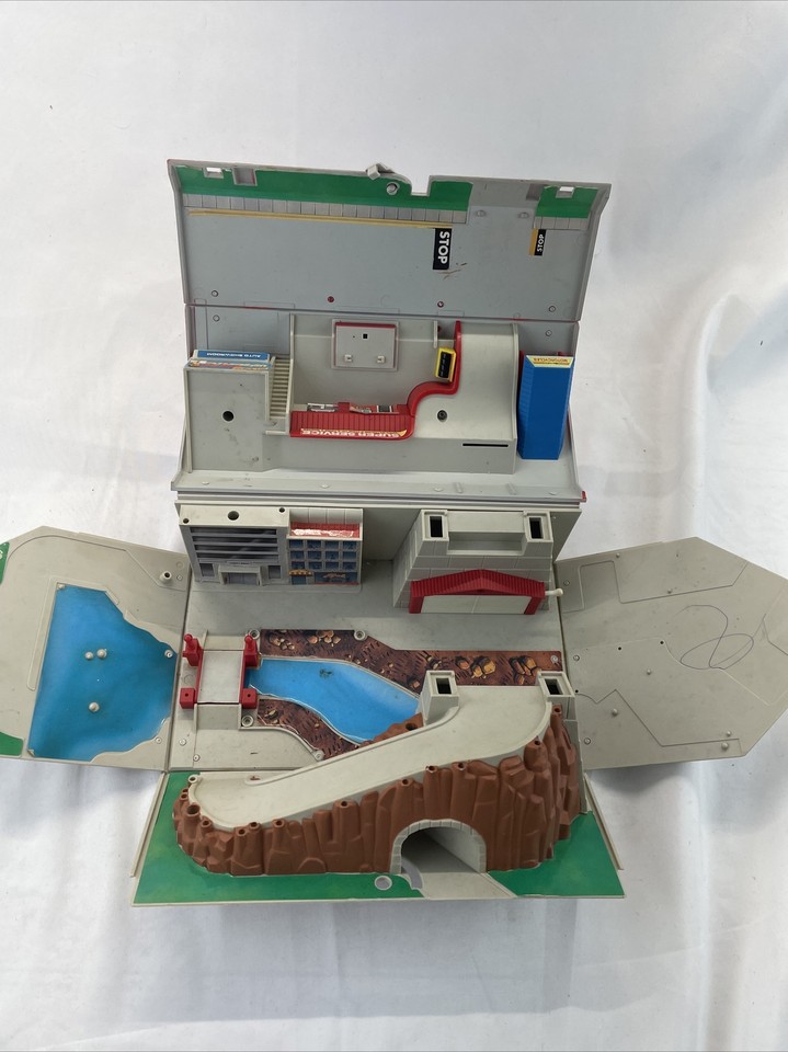 1988 Lewis Galoob Toys Micro Machines Super City Toolbox Playset ...