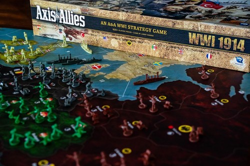 : Axis & Allies: WWI 1914 - A Strategic War Board Game for 2-8 Players ...
