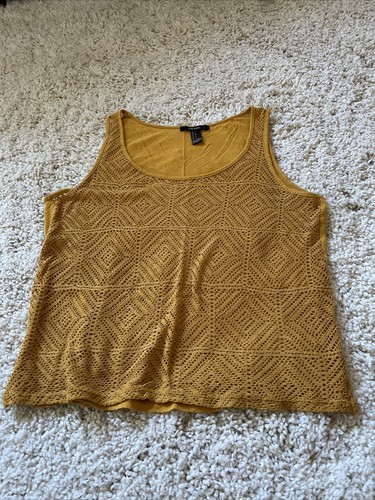 Forever 21 mustard top - Gem