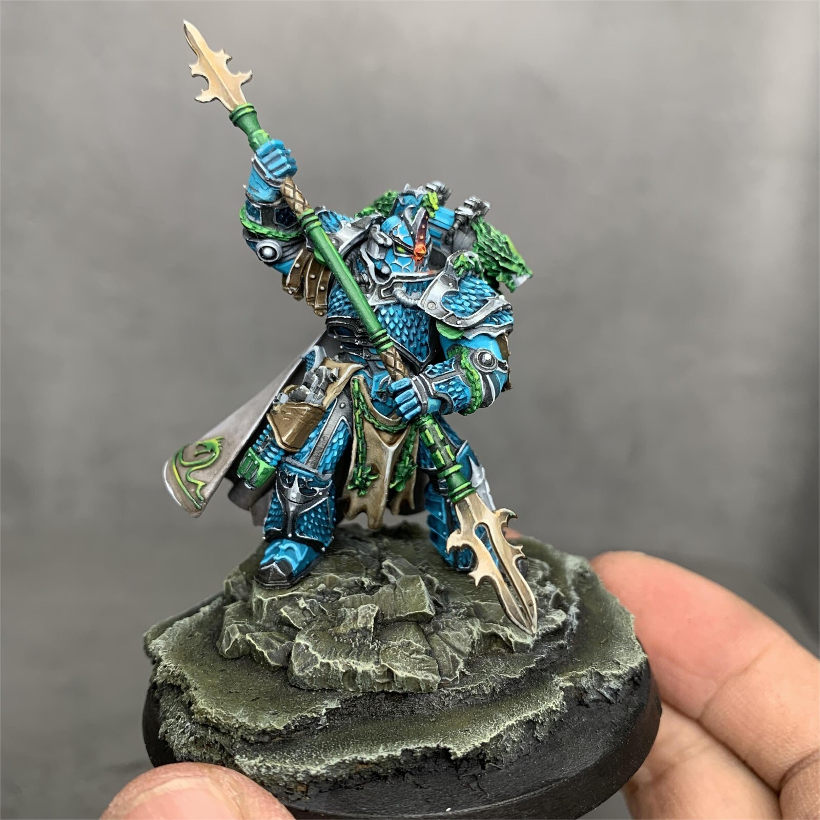 Alpharius, Primarch of the Alpha Legion Warhammer the Horus Heresy ...