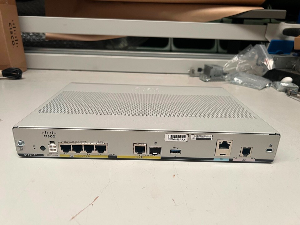 Cisco C1117-4P + SL-1100-4P-SEC + SL-1100-4P-APP + FL-VPERF-4P-100 ...