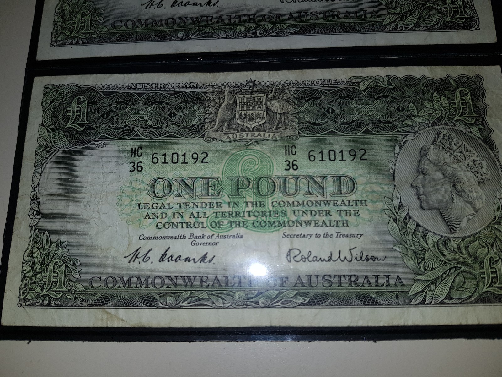 COMMONWEALTH OF AUSTRALIA 2x 1953 RUNNING NUMBERS Australian 1 Pound ...