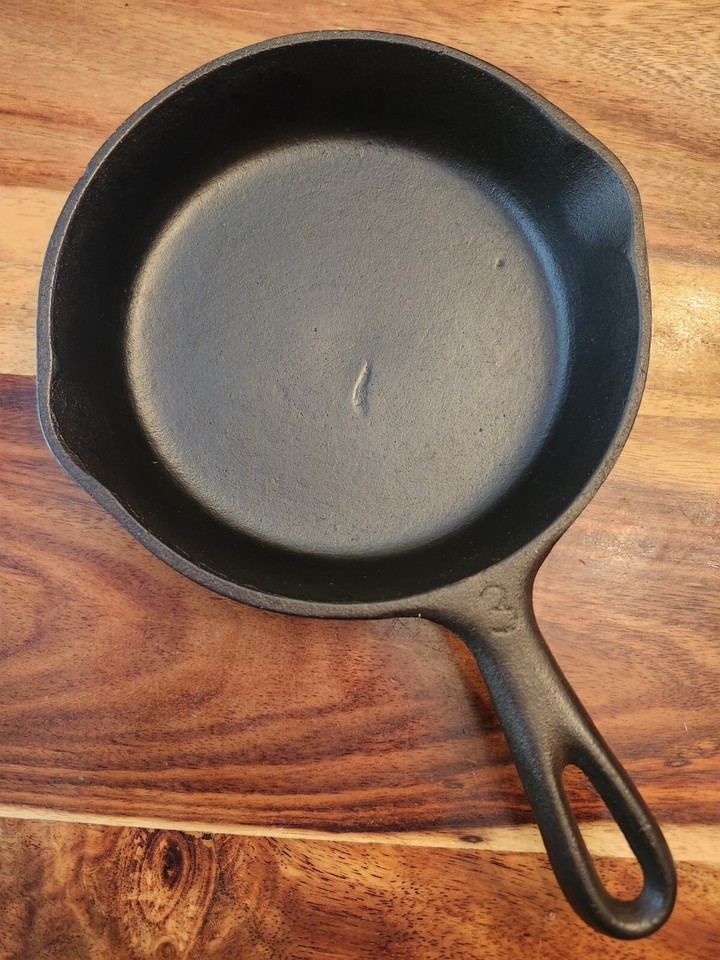Unmarked Cast Iron Skillet #3, Heat Ring, Seasoned | eBay