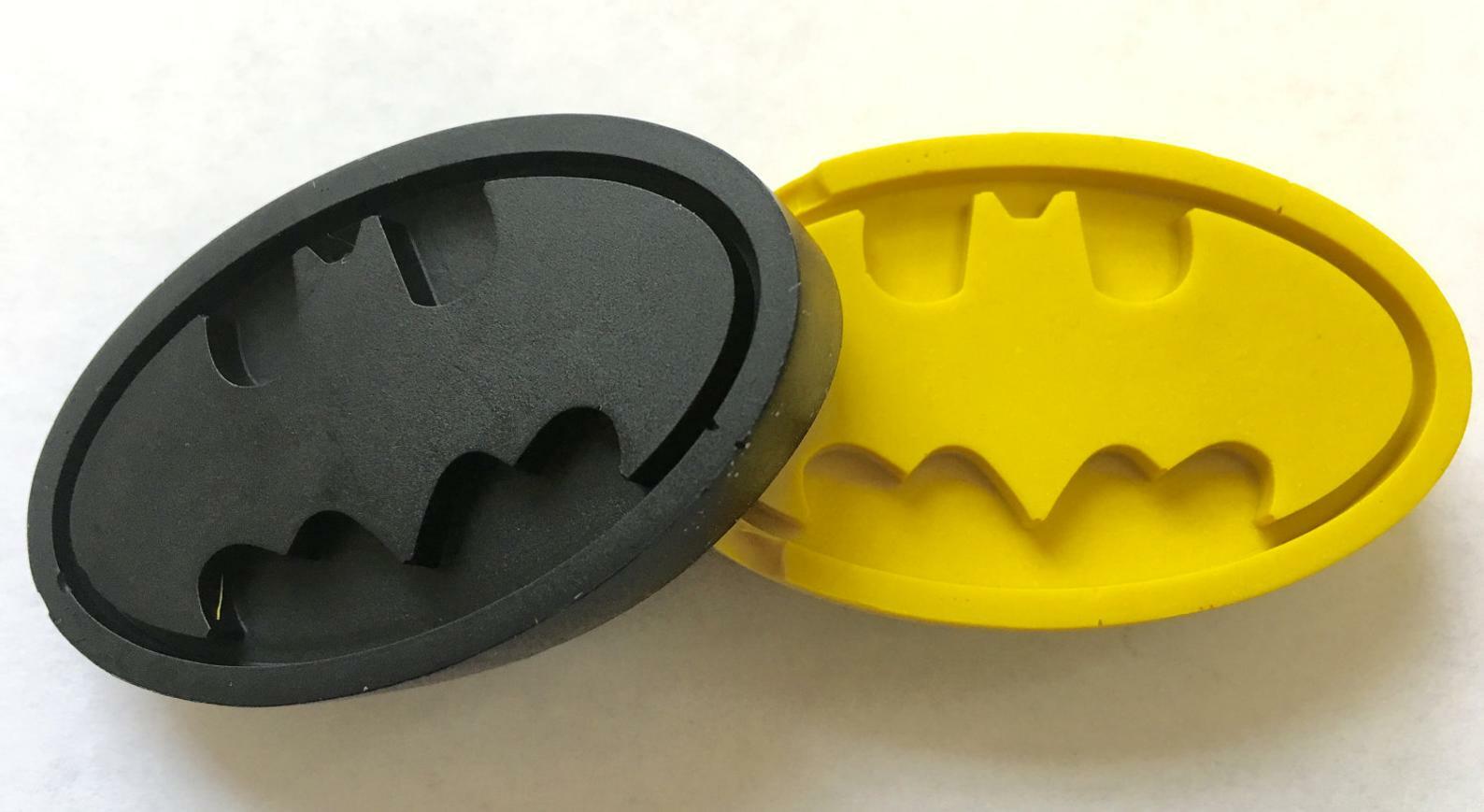 10 Sets of 2 Batman Crayons Party Favors Super Hero Birthday Fillers | eBay