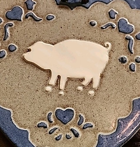 VTG 1986 CCP Clay City Pottery Salt Glaze Blue White Pig Hog Wall ...