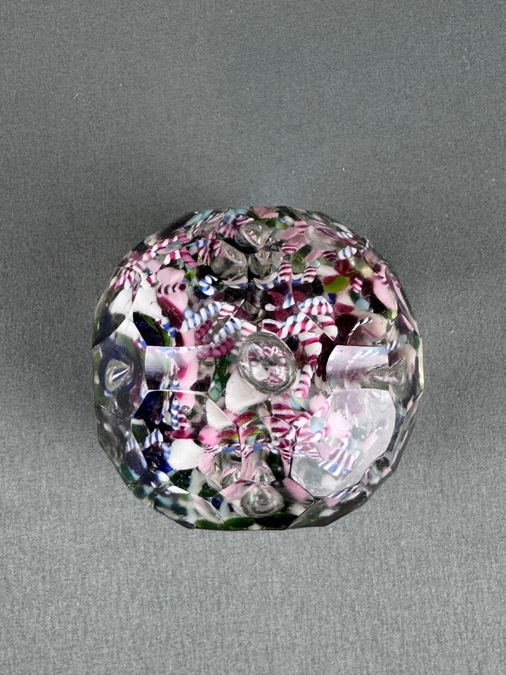 E1566-41 Paperweight/Briefbeschwerer, 20. Jahrhundert, aus süddeutscher ...