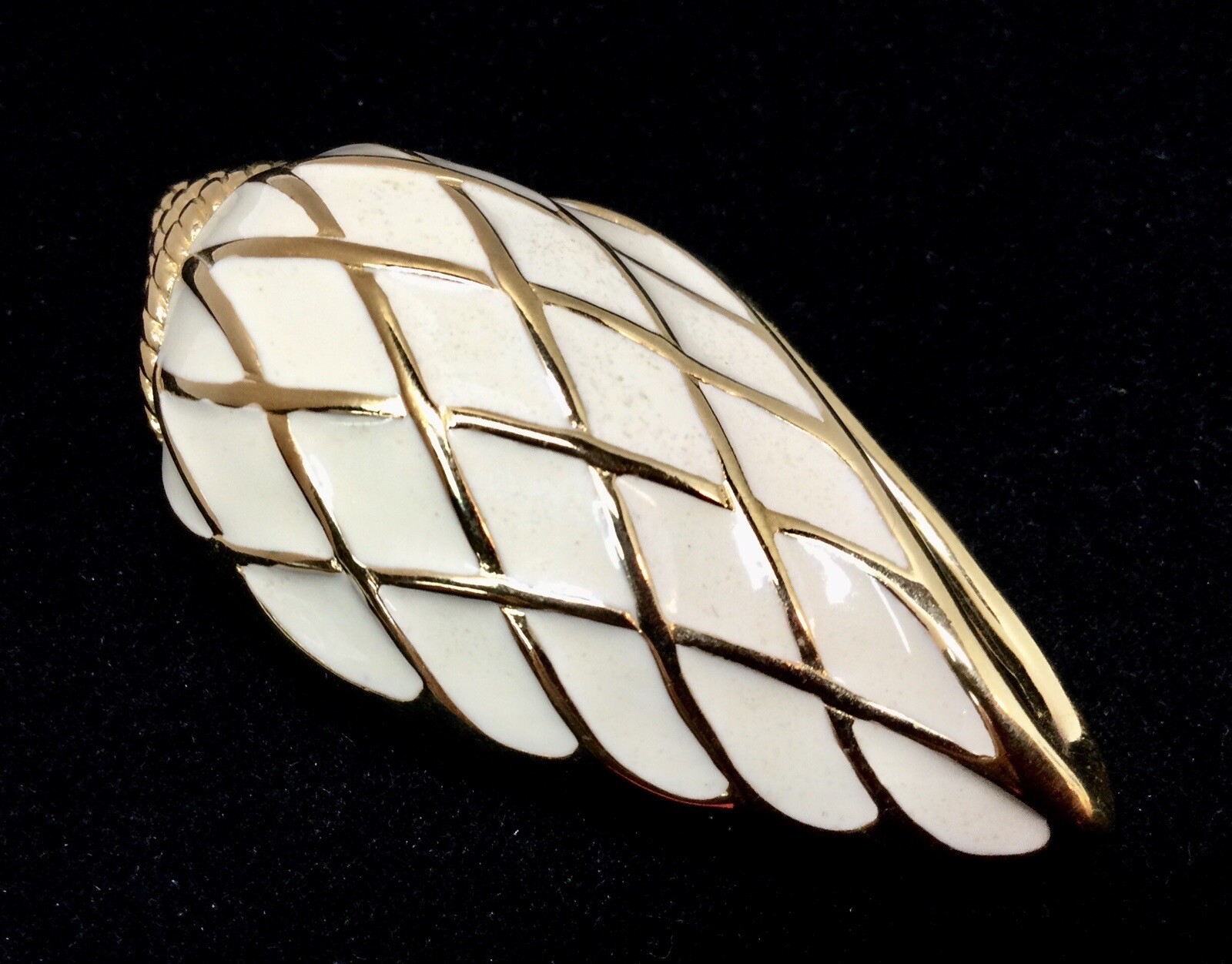 Trifari White Enameled Sea Shell Brooch - Gem