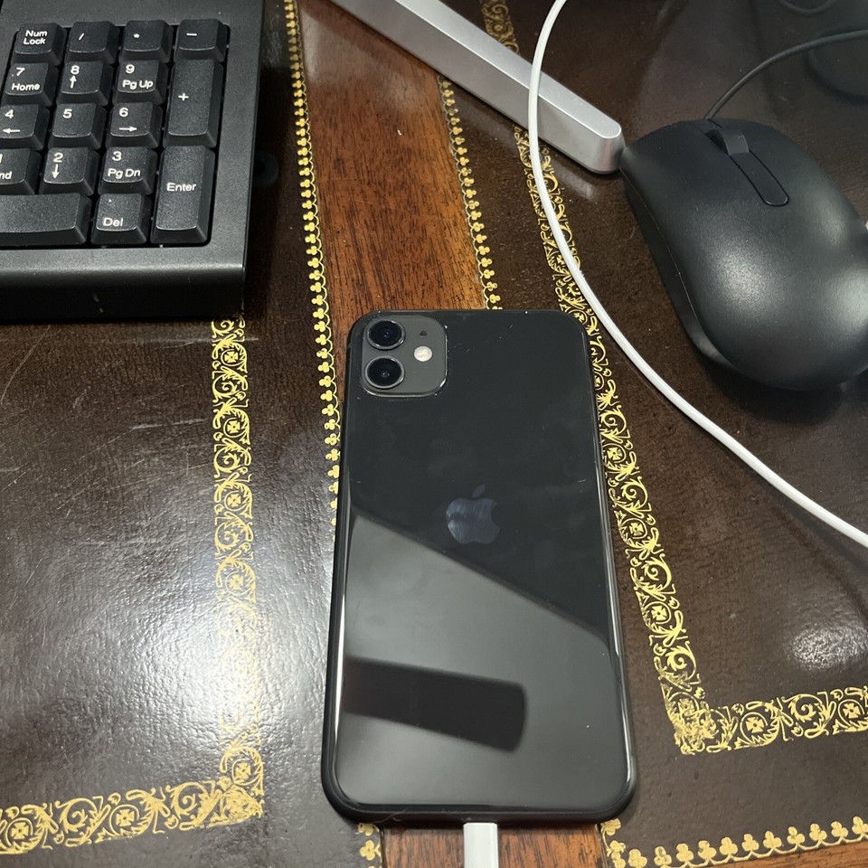 Apple iPhone 11 - 64 GB - Black (Sprint) Unlocked, Excellent Condition ...