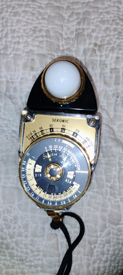 Sekonic L-398 Studio Deluxe Light Meter – With Case, Manual & Filters ...
