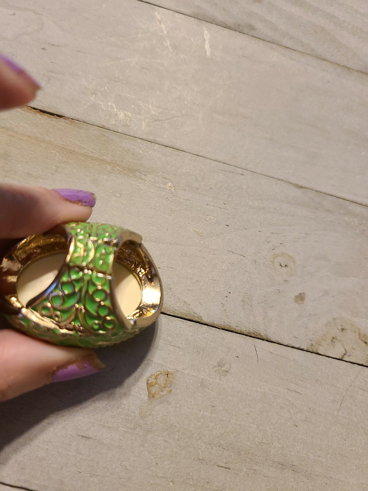 Nice Great Condition Metal Large Ring w/ Green Stone Enamel Collapsible ...