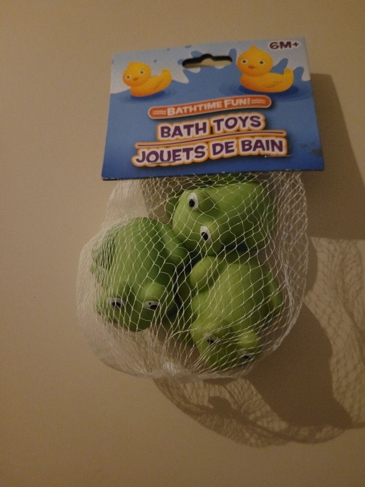 Green Rubber Frog Bath Time Fun Kid bathing toy Tub Pool Beach Munchkin ...