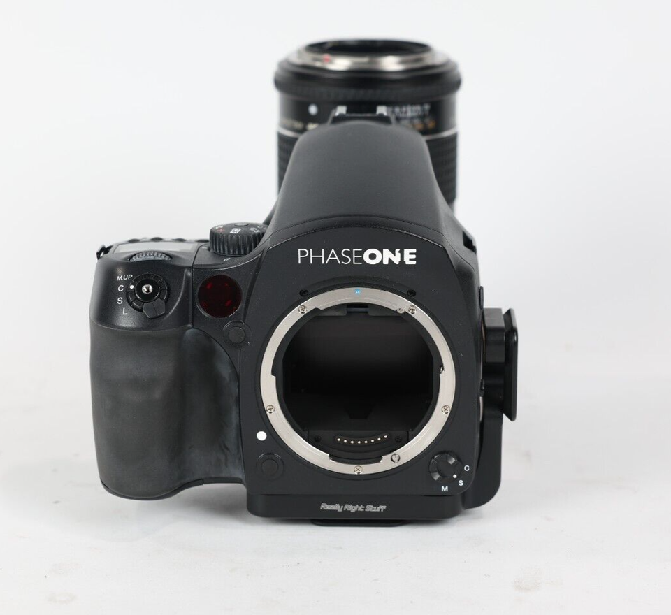 Phase One 645df Camera Body + Schneider 150mm f3.5 LS Lens - Case and ...