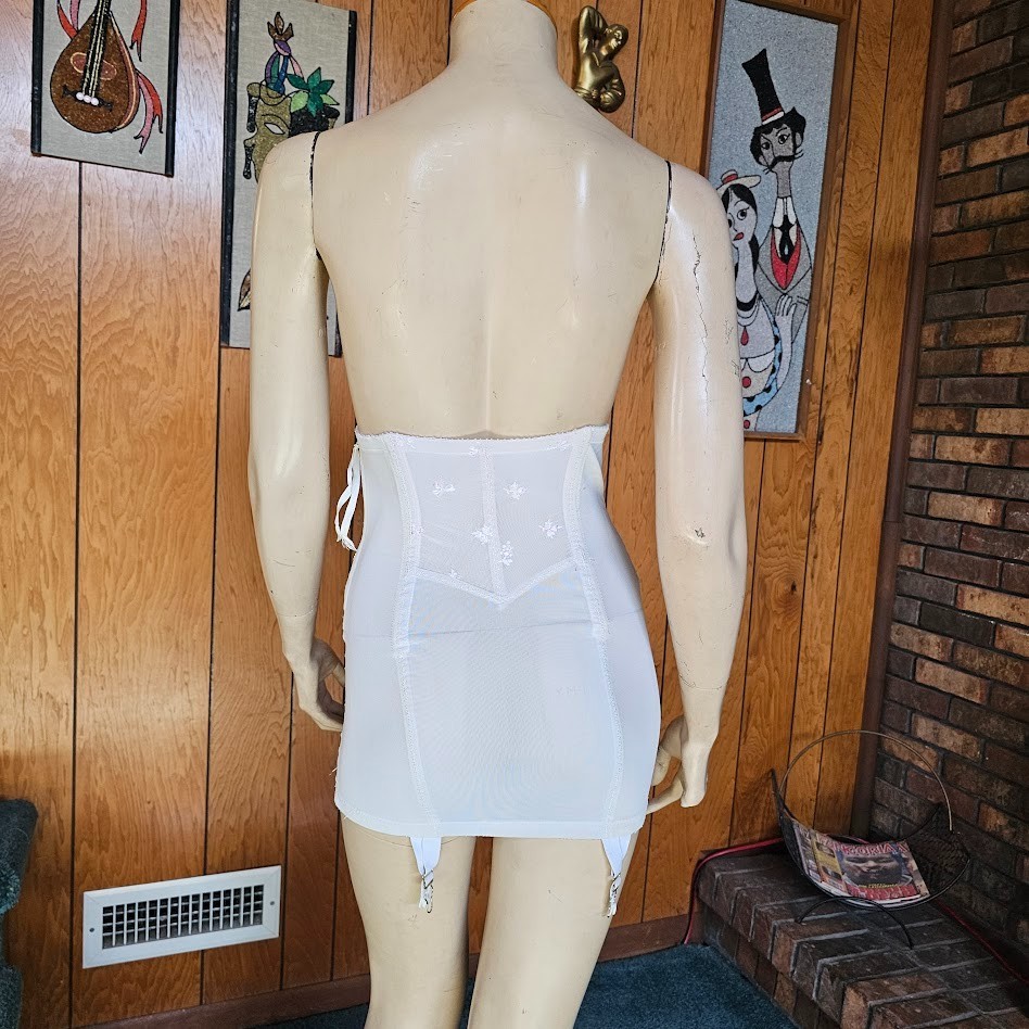 Vintage 50s Formfit High Waist Open Bottom Everyday 4 Garter Dress ...