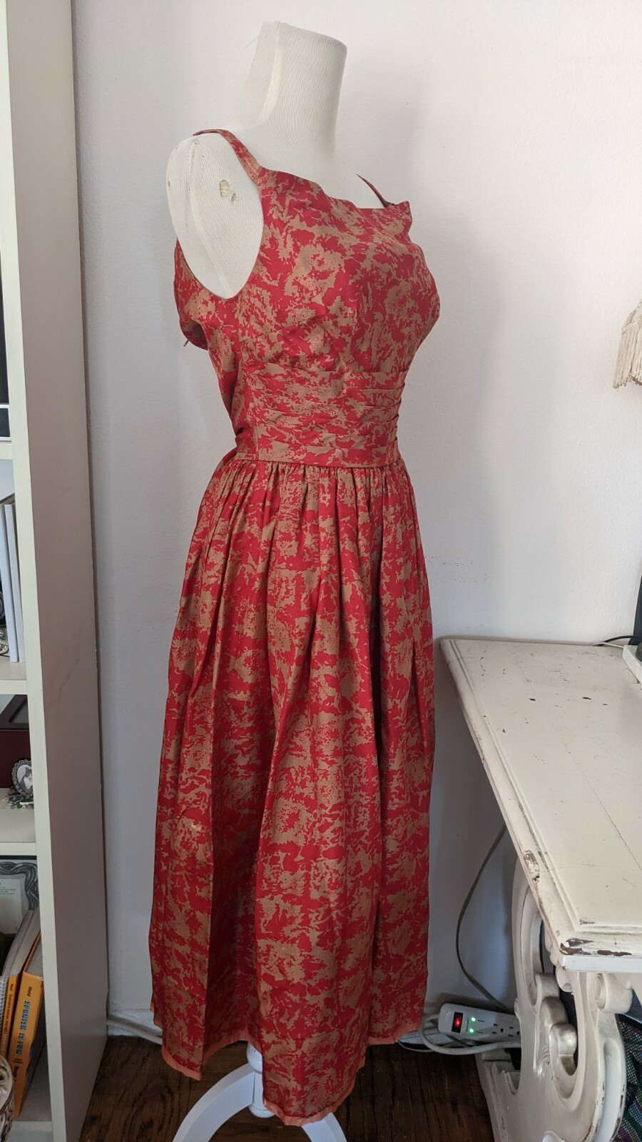 Vintage 1950s Red Gold Printed Fit Flare Party Dress Rockabilly Pinup ...
