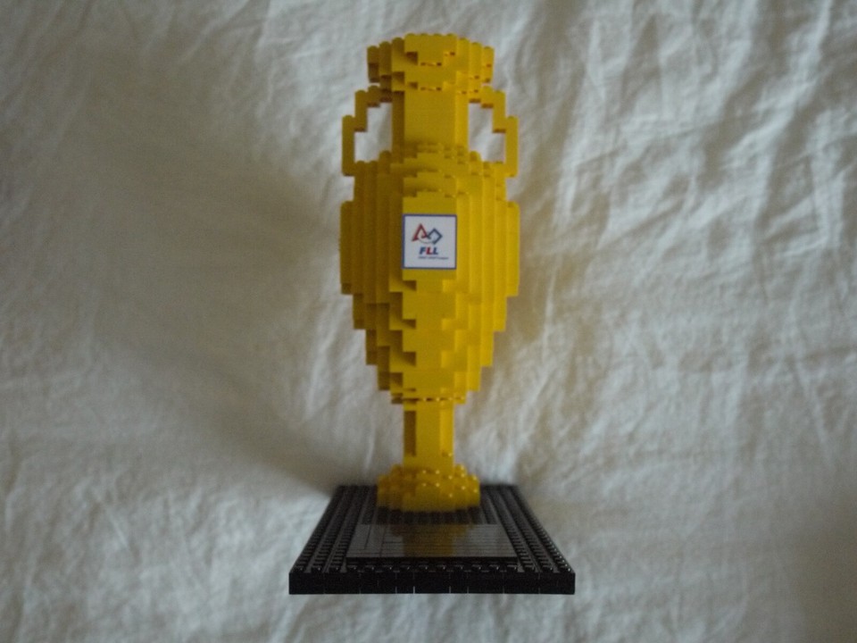 Lego Vintage Trophies, First Lego League, FLL 5 trophies excellent ...