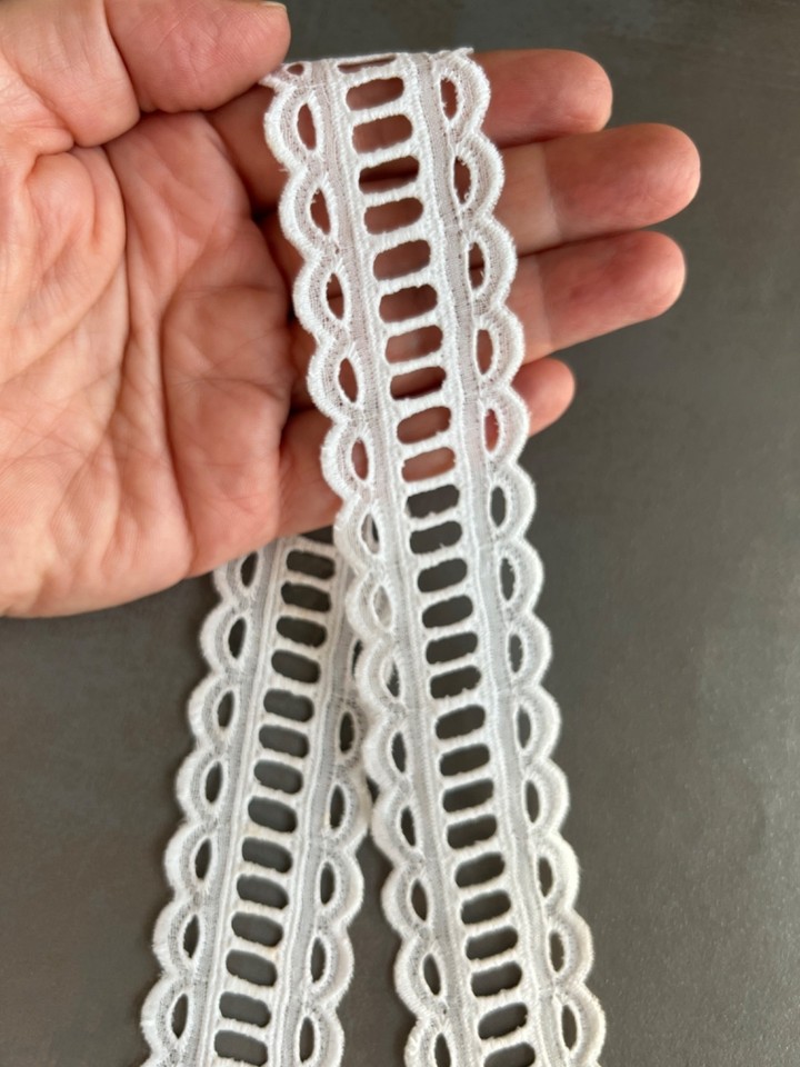 Vintage Broderie Anglaise Slotted Eyelet Lace Sewing Trim Ladder Work ...