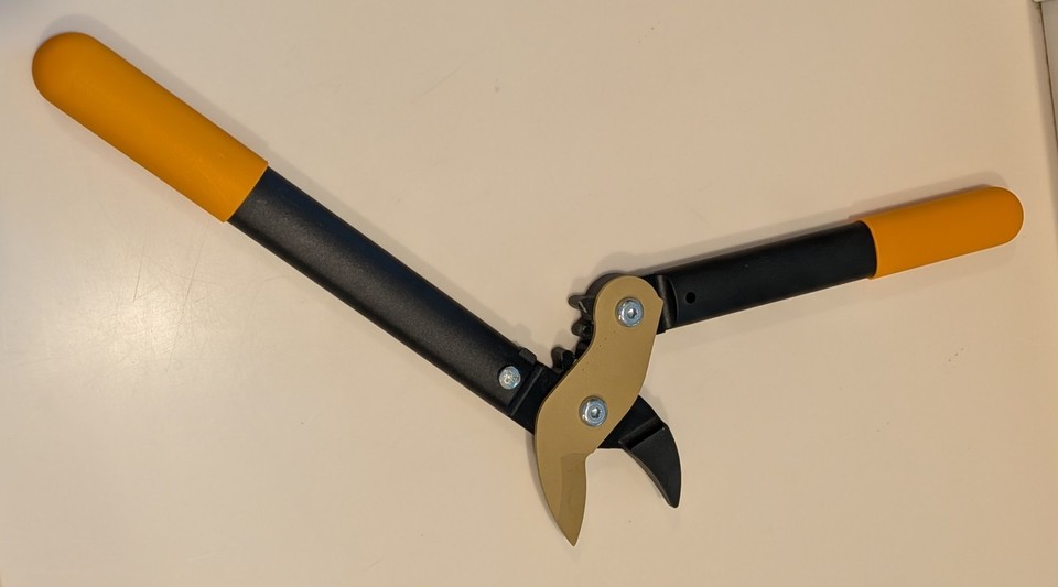 Fiskars Titanium Lopper Garden Pruner 15” Shears – Sharp & Clean Cut | eBay
