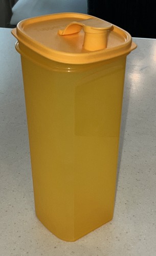 Yellow tupperware drink container 5772A 2L RARE | eBay