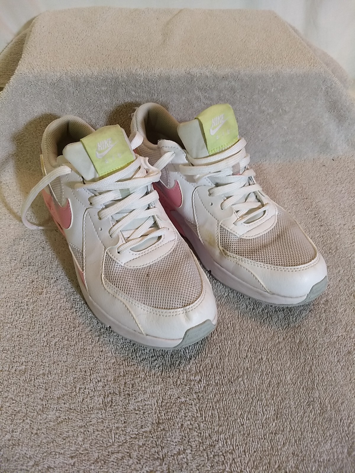 Nike Girls Air Max Excee White Artic Punch Shoes (CW5… - Gem