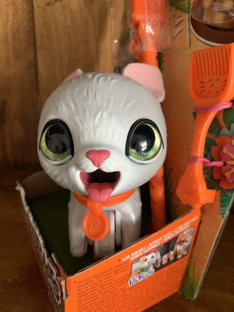 FurReal Poopalots Lil'wags Interactive Toy Connectible Leash System ...