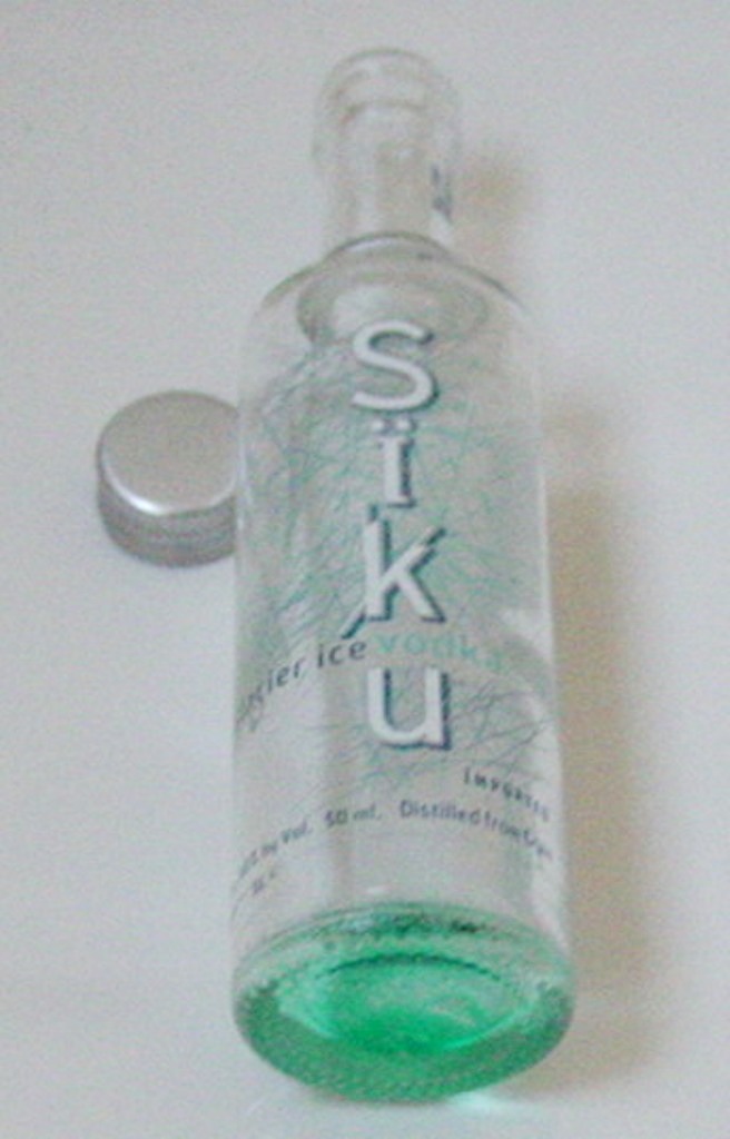 SIKU Glacier Ice VODKA EMPTY MINIATURE BOTTLE - No Contents | eBay