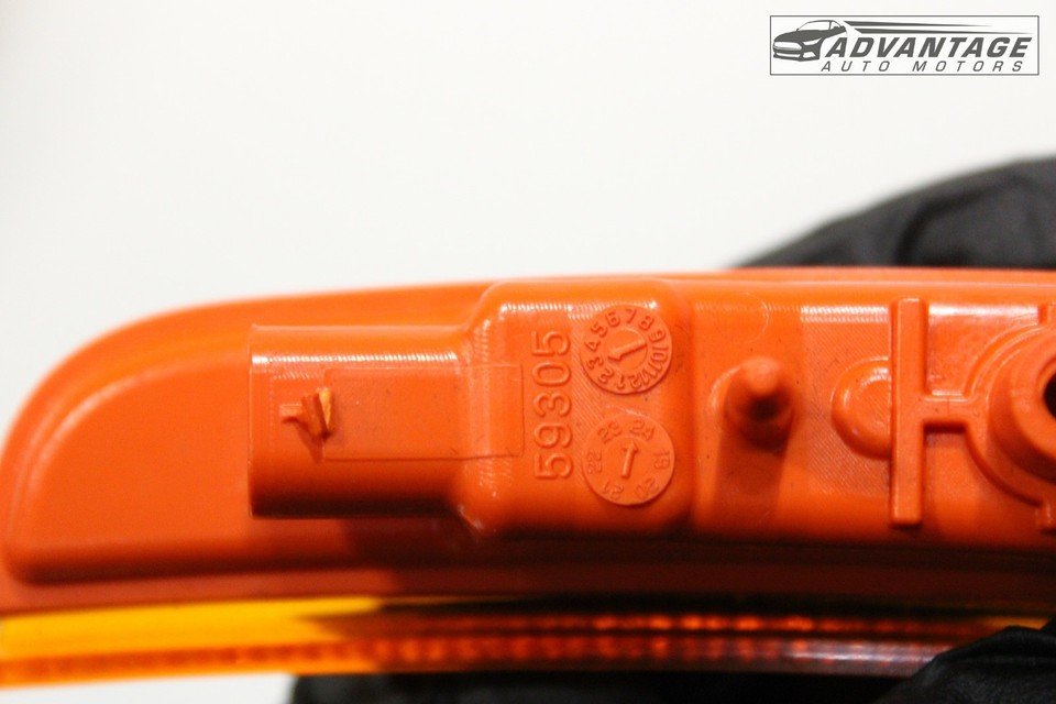 2021-2026 DODGE DURANGO WD FRONT RIGHT BUMPER REFLECTOR MARKER LIGHT ...