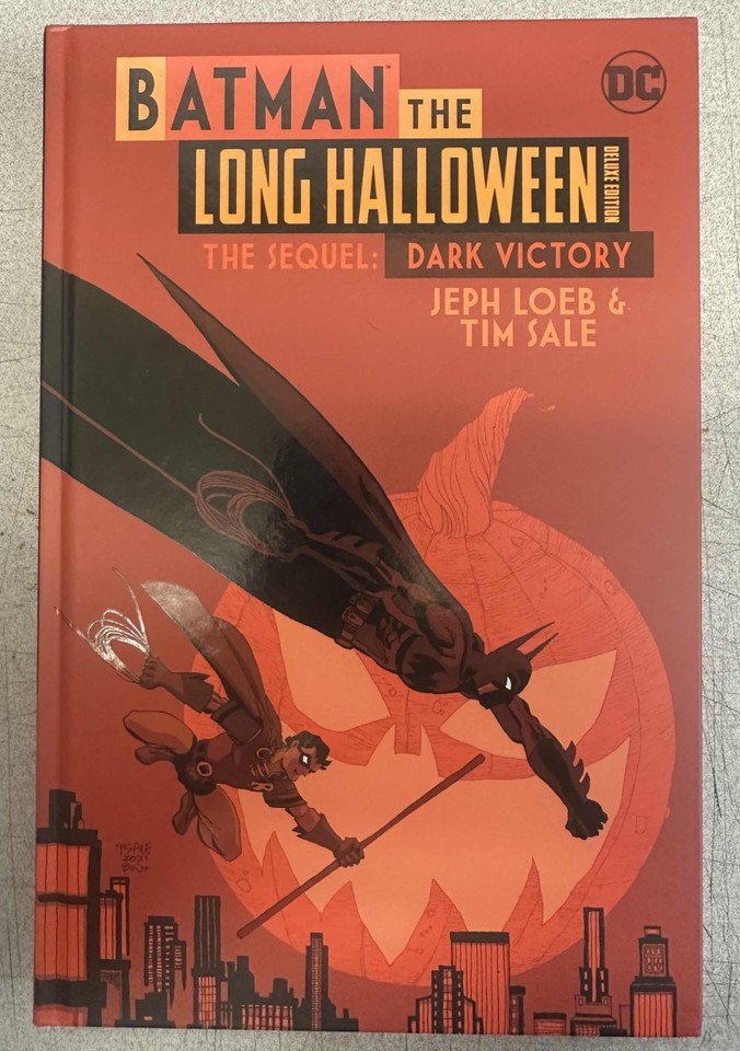 Batman The Long Halloween: Dark Victory Deluxe Edition Signed by Tim ...