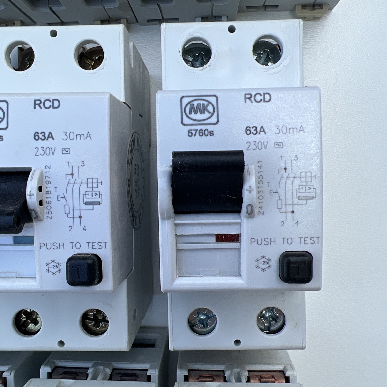 MK RCD main switch 63a Amp 80a 30mA 100a Double Pole Sentry 5760S 5780s ...