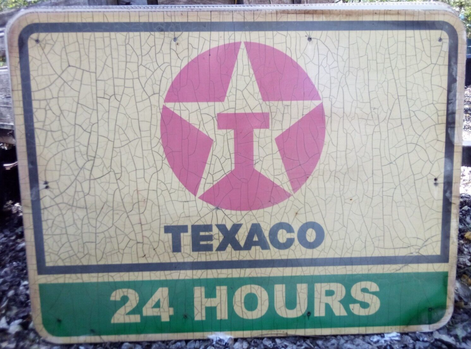 LOVES TRAVEL TRUCK STOP/TEXACO ADVERTISING HWY EXIT SIGN BARN MAN CAVE ...