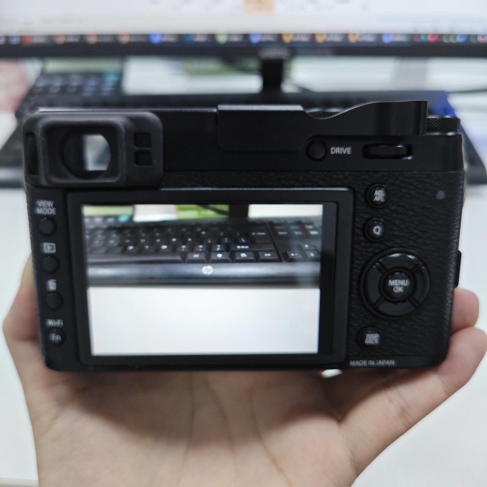 Fujifilm X100T 16MP Premium Compact Digital Camera Black English ...