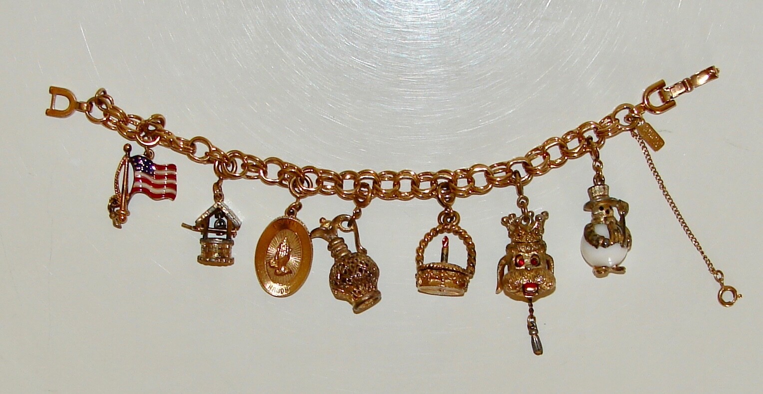 Monet gold-tone vintage charm bracelet with 7 charms | eBay