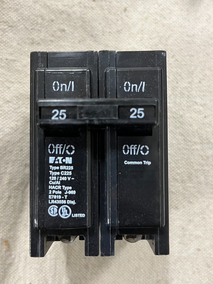 Lot of (3) Eaton BR225 Type BR Breaker 2P 25A 120/240 VAC 10k AIC Plug ...