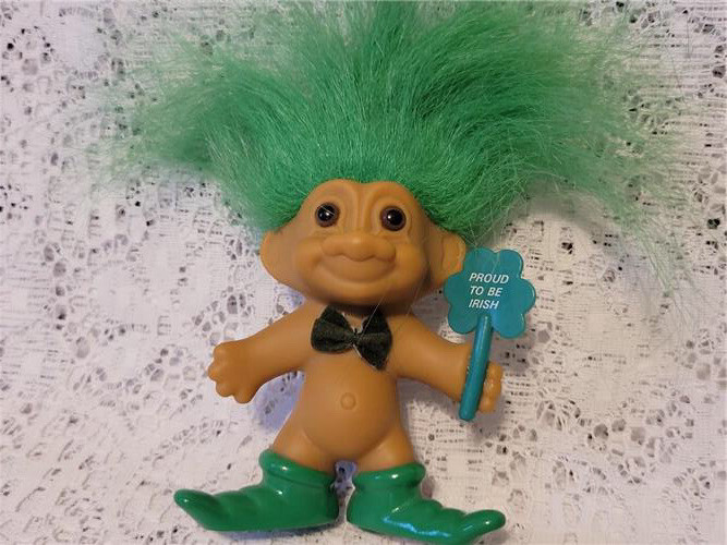 Vintage Russ 3" Saint Patricks ELF "Proud to be Irish" Troll Doll w ...