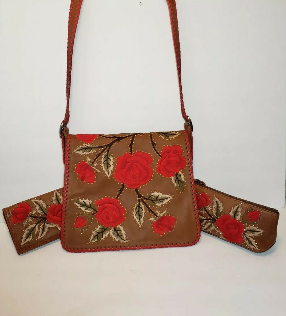 ISABELLA FIORE RAMBLIN ROSE EMBELLISHED SADDELBAG MAKEUP BAG WALLET SET ...