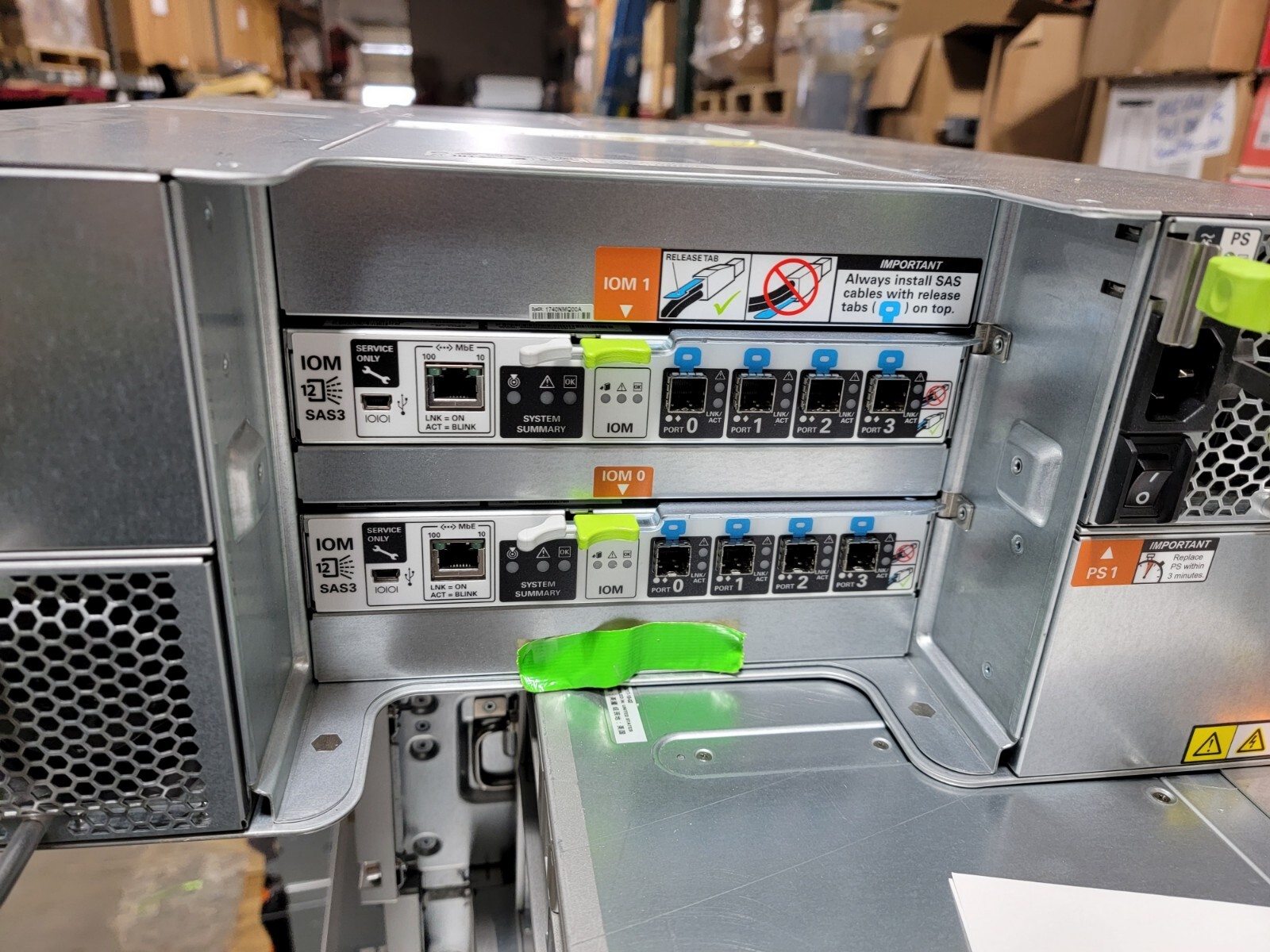 Sun Oracle IOM12 SAS3 I/O 7318548 489089M-1710CX0178 12GBPs Controller ...