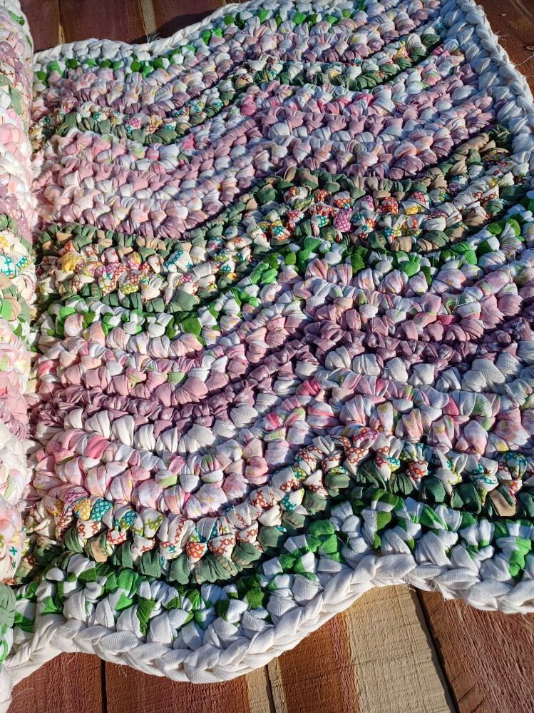 Rag rug rose greens white 32" by 21" washable floor decor handmade | eBay